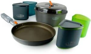 Best Backpacking Mess Kits: My picks [Apr 2024 Guide]